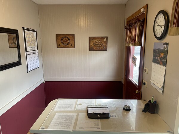 The Village Motel - Iowa