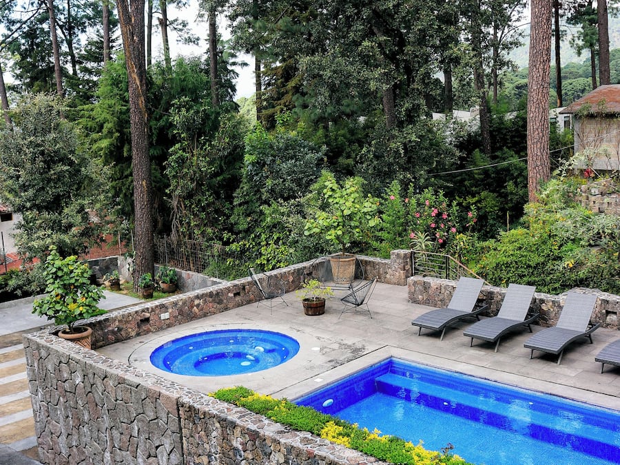 Quarto superior | Banheiro | Chuveiro, chuveiro com efeito de chuva, produtos de toalete grátis