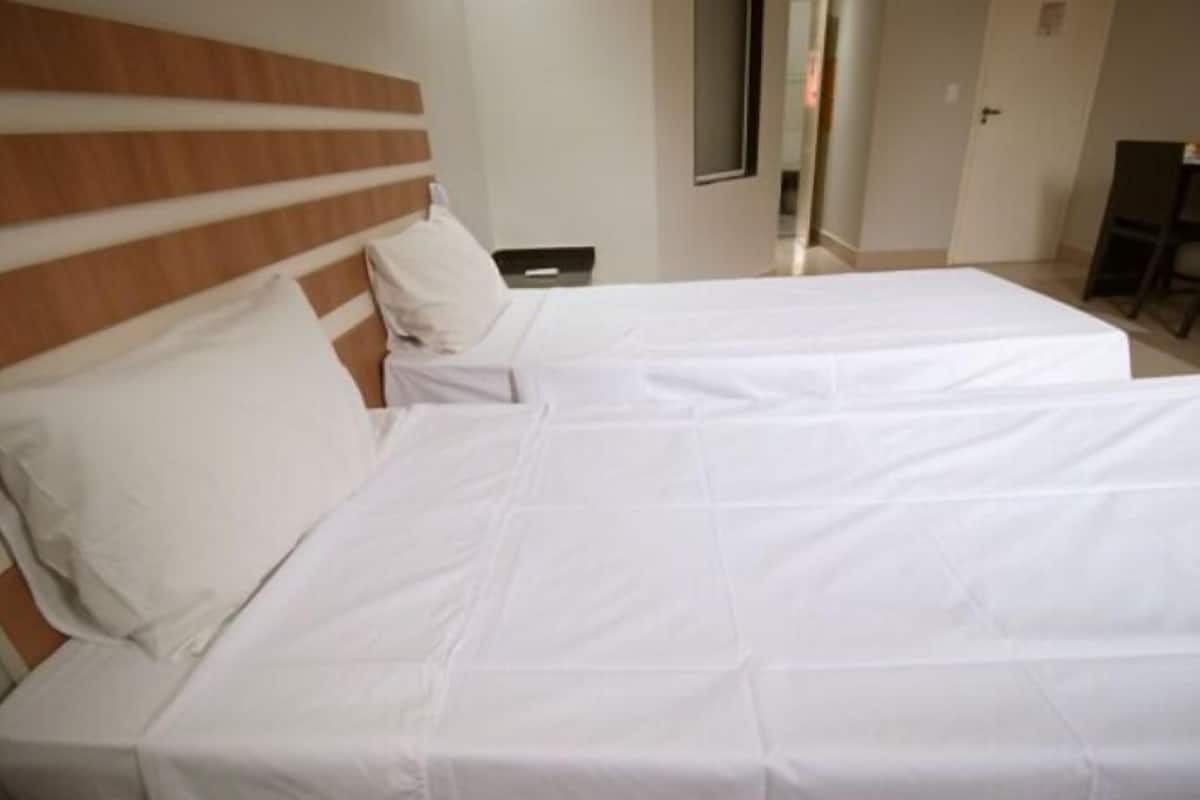 Quarto | Minibar, quartos insonorizados, Wi-fi grátis, roupa de cama fornecida