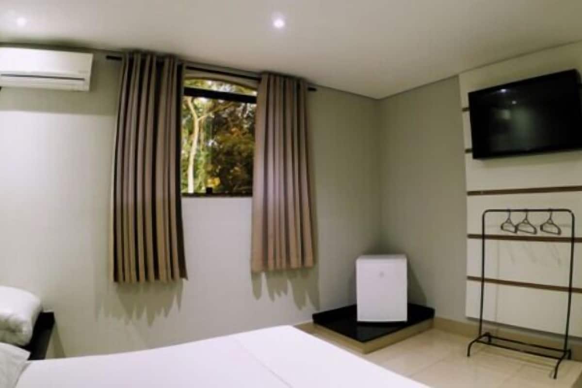Quarto Duplo | Minibar, quartos insonorizados, Wi-fi grátis, roupa de cama fornecida