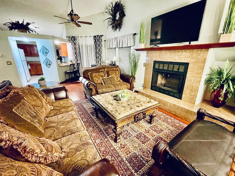 Entire Cheerful House At Hidden Lake Yacht Club - Golden, CO