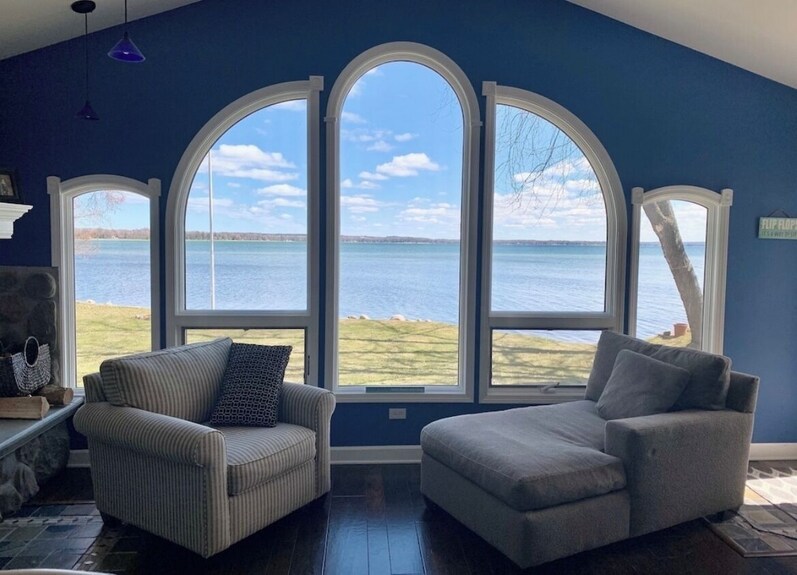 Cozy Mullett Lake Paradise- Lakefront Property With Year-round Recreation!!! - Cheboygan, MI