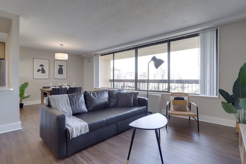 Comfort At Crystal City - Amazing Apartment W Gym - Kent, Washington DC