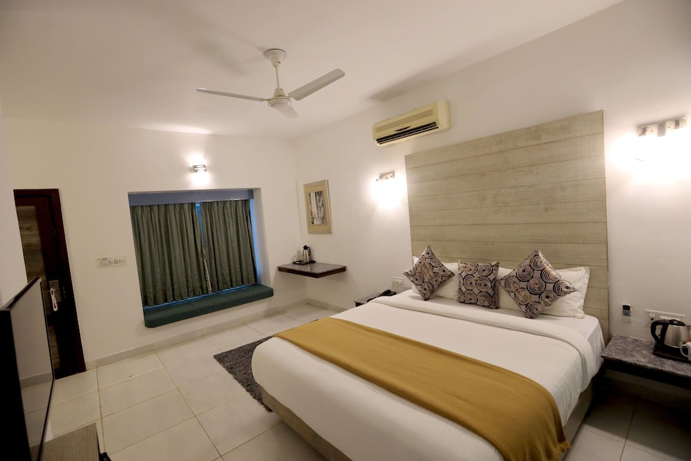 HummingBird Resort Luxurious Resort in Mount Abu - Abu Road | Vrbo