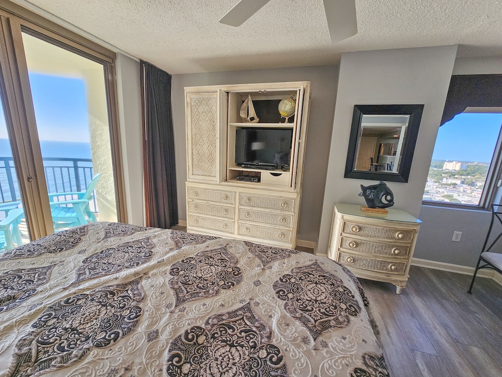 Brighton 19th floor ocean view condo with full access to resort ...