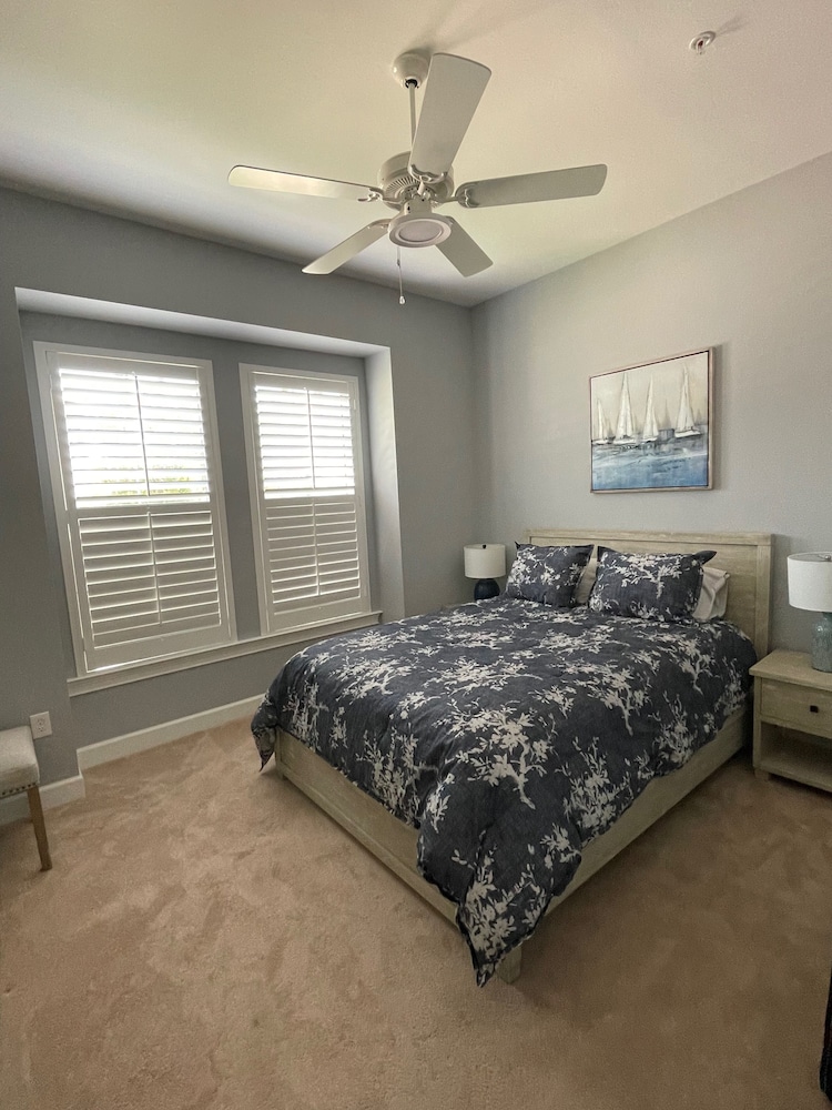 Available For 2025 Naples Resort Townhome 4 Miles From Downtown And Beach - Naples, FL