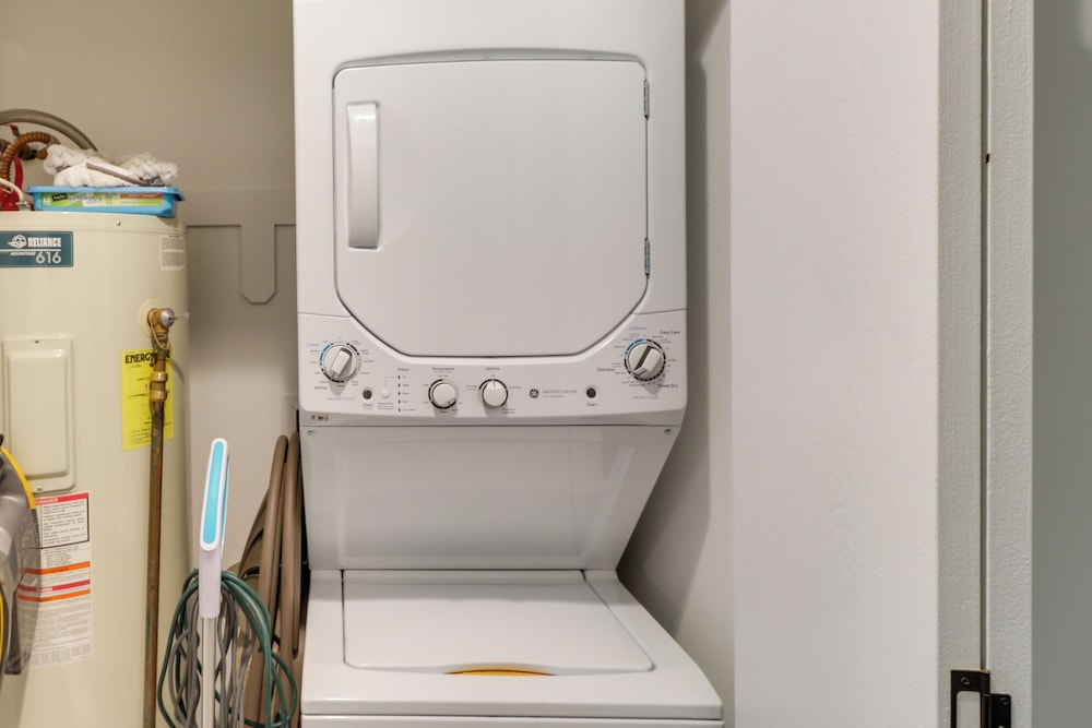 Whitefish Condo W/ Pool Access + Close To Hiking! - Whitefish Lake State Park, Whitefish