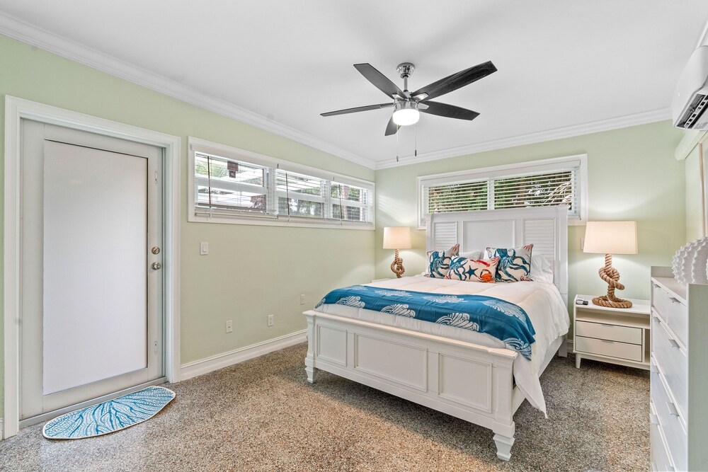 Beautifully Renovated 5 bedroom Vero Beach Beach House with Pool Pet ...