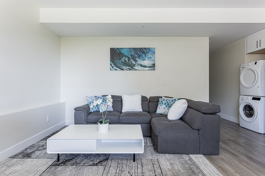 Modern Gateway Family-sized Suite In Thornhill-maple Ridge - Bc - Maple Ridge