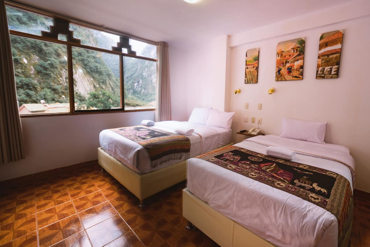 Quarto duplo clássico, 1 quarto | Wi-Fi de cortesia, individualmente mobiliados