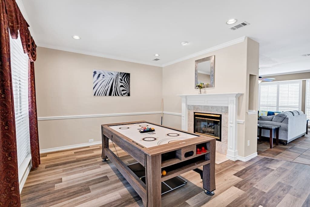 4br, 2.5ba, Sleep 11, Close To Highway And Airport - Grapevine, TX