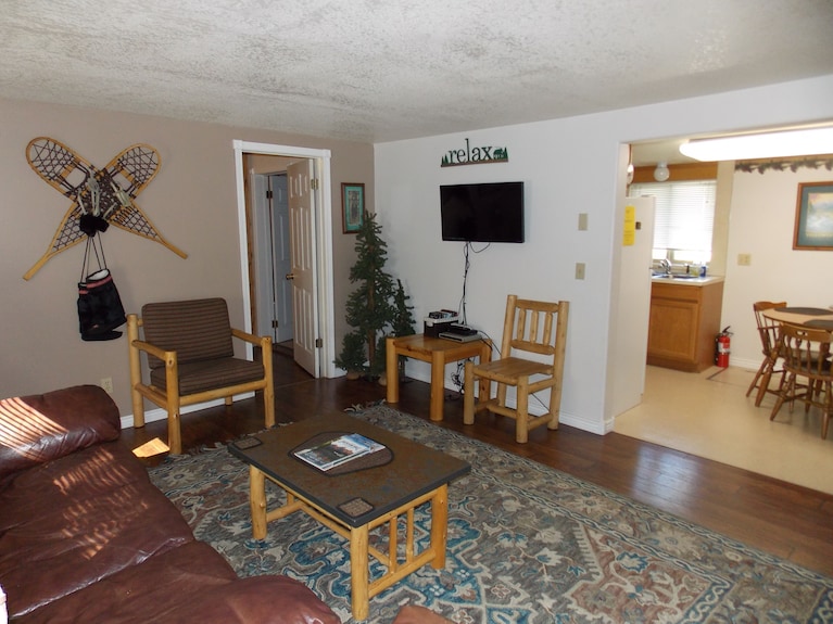 The Madison Cabin In West Yellowstone, Mt - West Yellowstone, MT