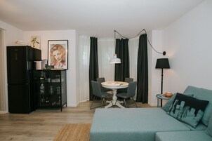 Apartamento Básico | Sala de jantar