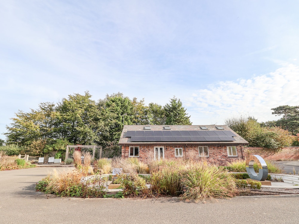 Hillside House - Cheshire