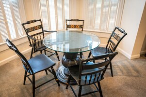 Apartamento | Op ções para refeição no quarto