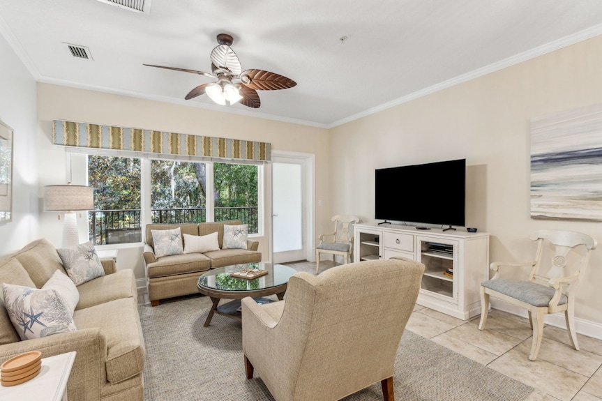 Aip Resort/spacious/10 Min. Walk To The Beach/updated Furniture - Jacksonville