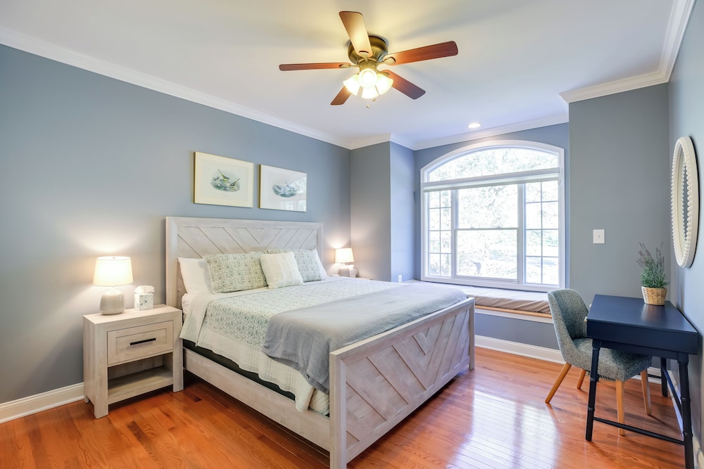 Waterfront Lusby Escape w/ Fire Pit & Kayaks! - White Sands | Vrbo