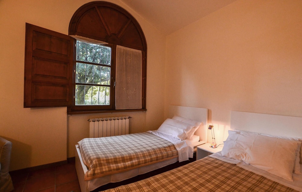 3 Bedroom Pet Friendly Home In Arezzo - 阿雷佐