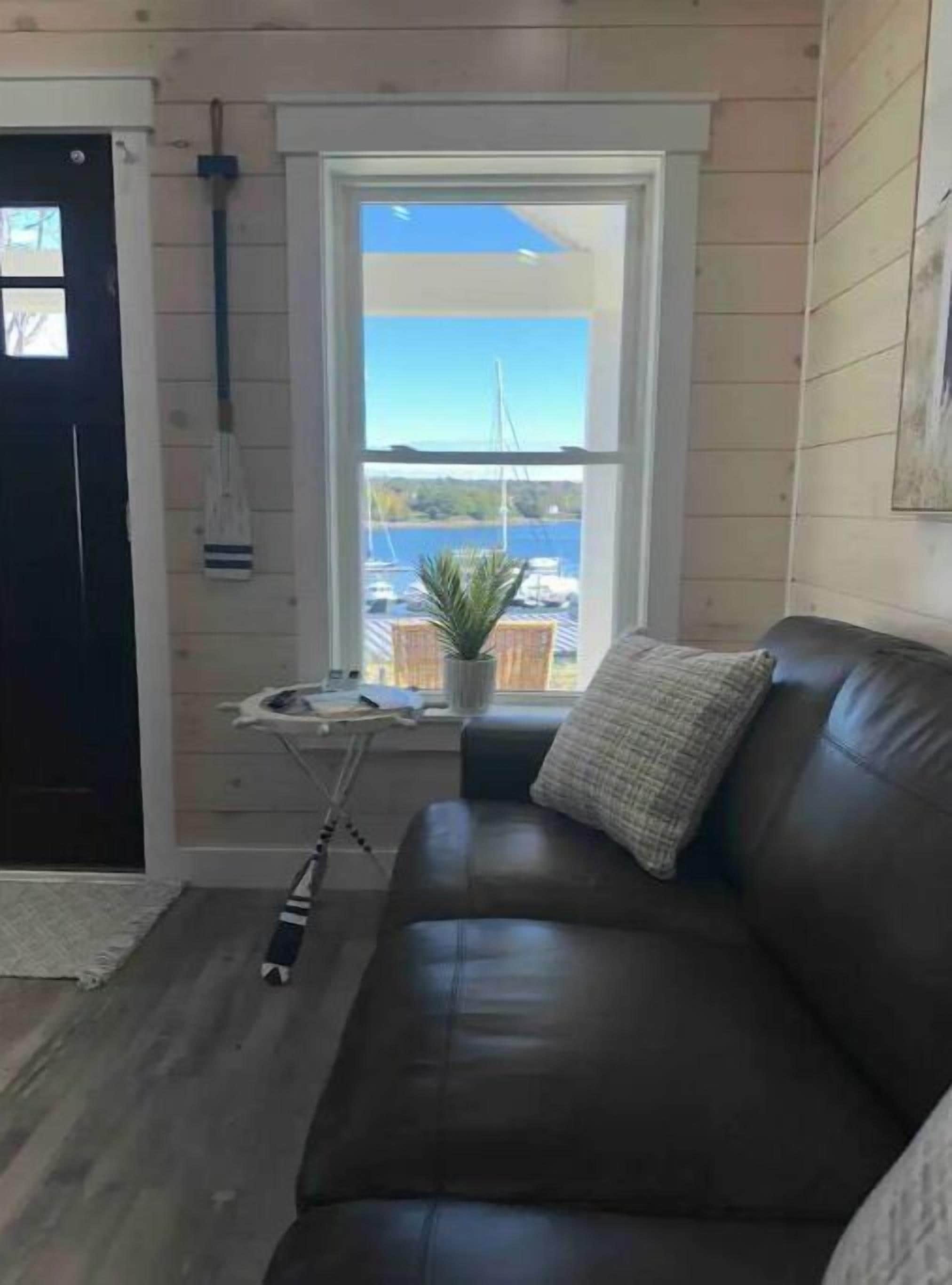 Harbor View Cottage - Unit B - Belfast, ME