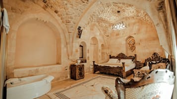 Beg Oda | 1 quarto, secretária, secretária adequada para computadores portáteis