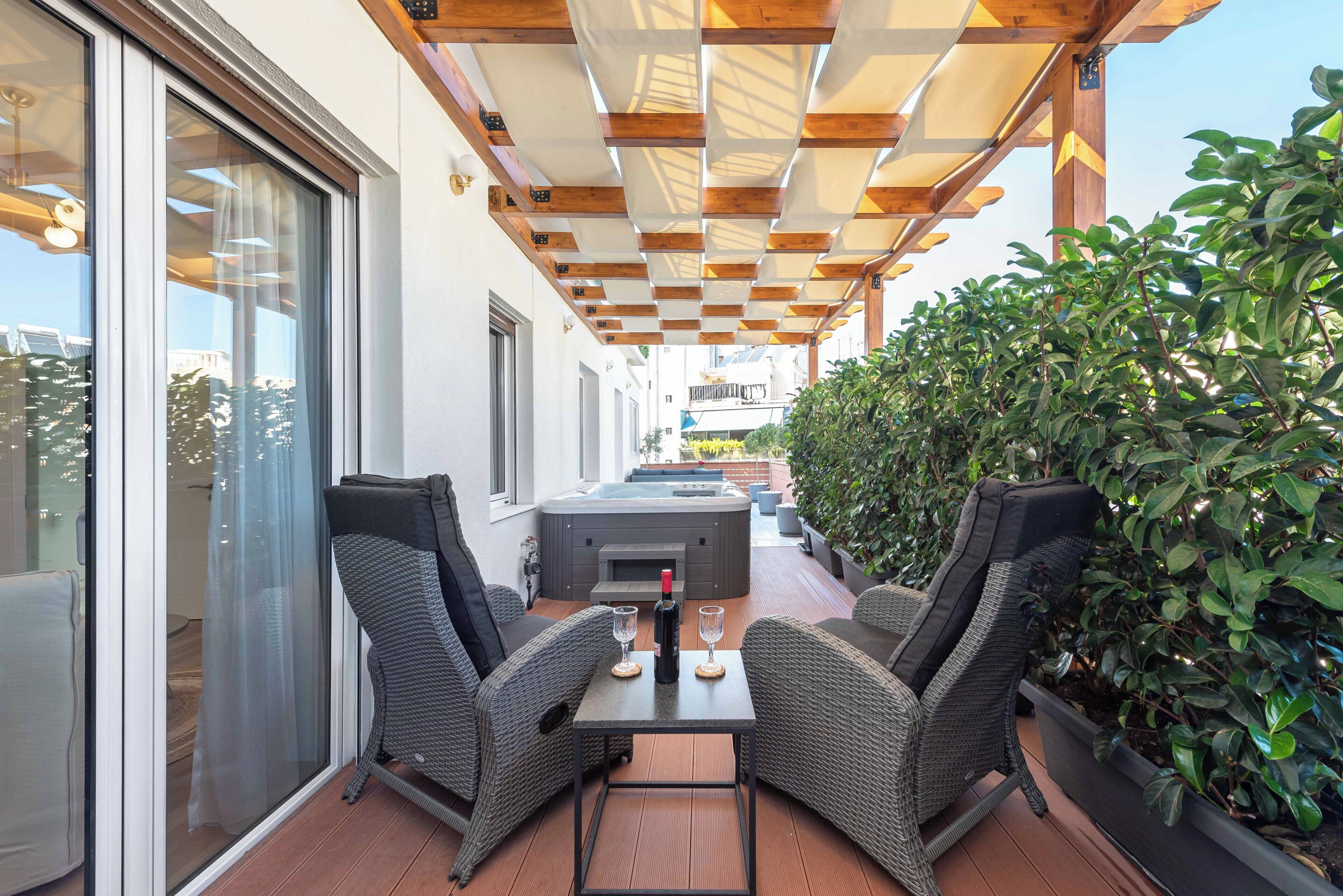 Penthouse | Exterior