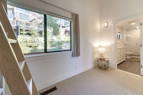 Steps To Beach: Family Home W/ Views In Tahoe City - Tahoe City, CA