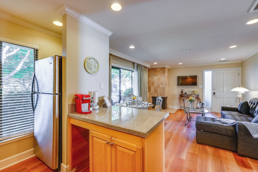 Serene Napa Retreat W/ Pool Access & Patio! - Napa, CA