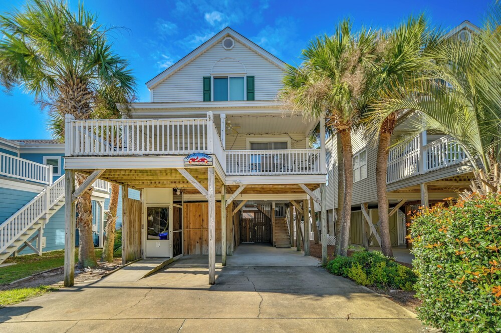 Walk To Ocean: Surfside Beach Gem W/ Private Pool - South Carolina