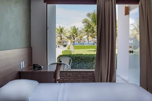 Quarto Duplo Premium, vista para o mar | Minibar, cofre no quarto, Wi-fi gr átis, roupa de cama fornecida 