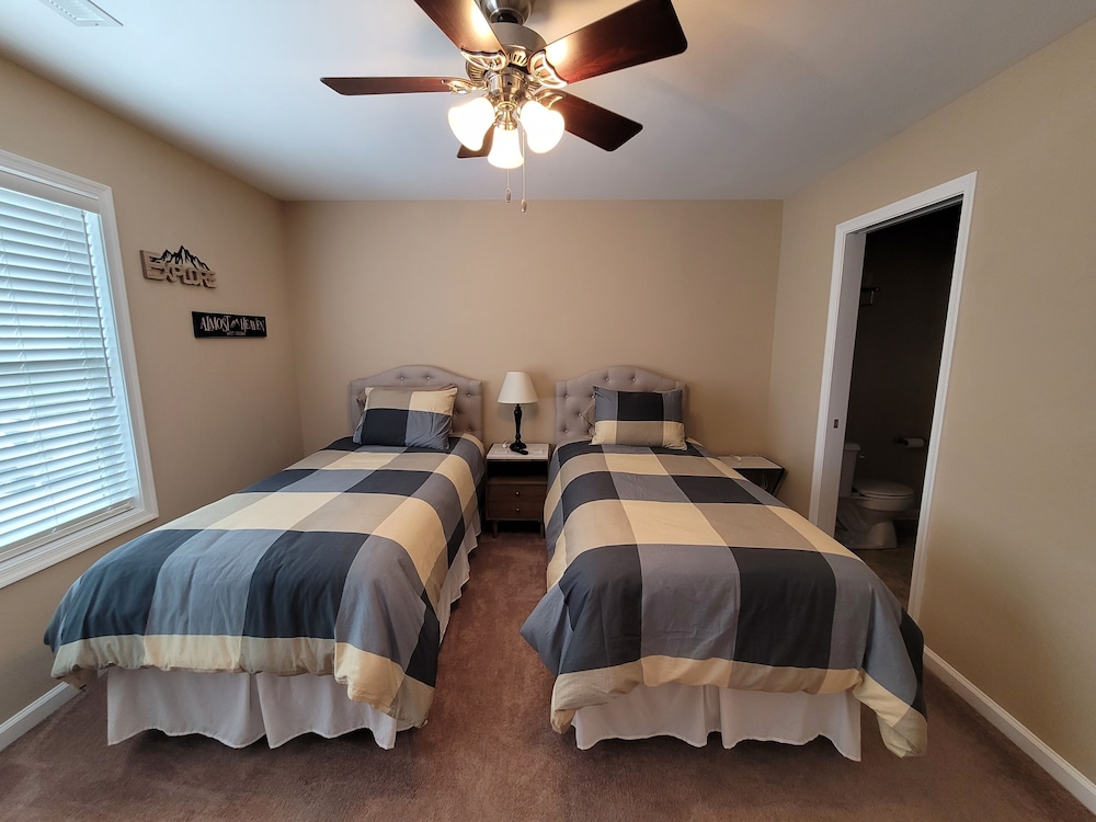 Lewisburg Living - White Sulphur Springs, WV