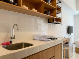 Estúdio | Cozinha privada | Um frigorífico/congelador grande, uma placa de cozinha 