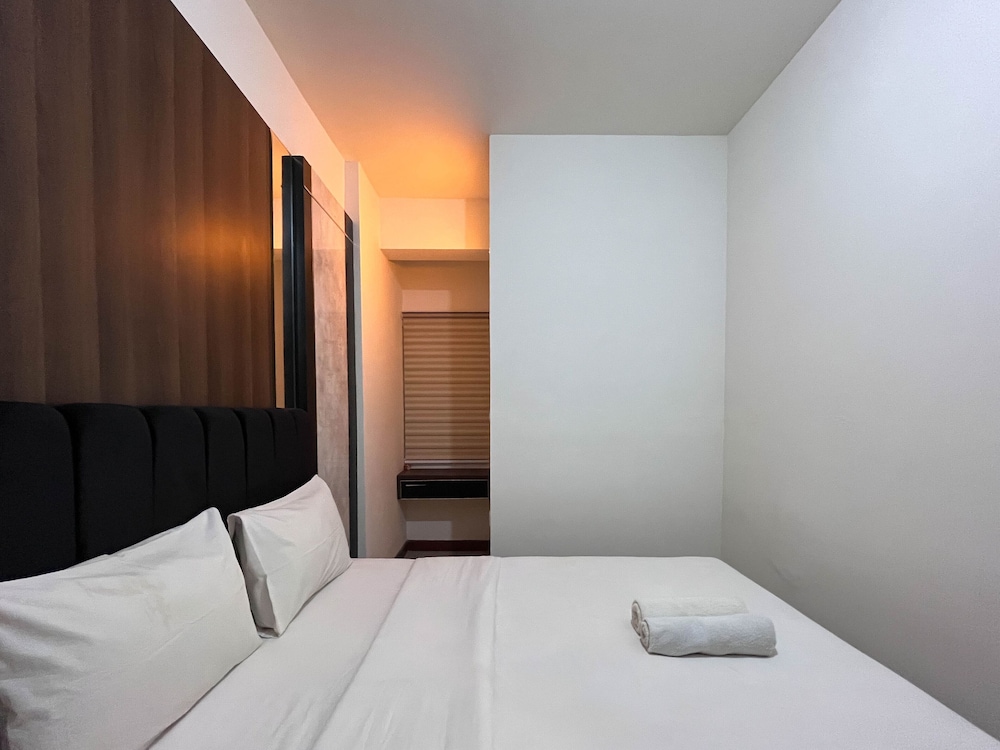 Warm And Cozy 2br Vida View Makassar Apartment - Makassar