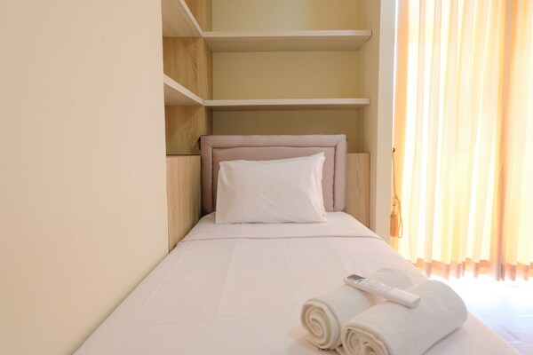 Spacious 2br At Grand Asia Afrika Apartment - Bandung