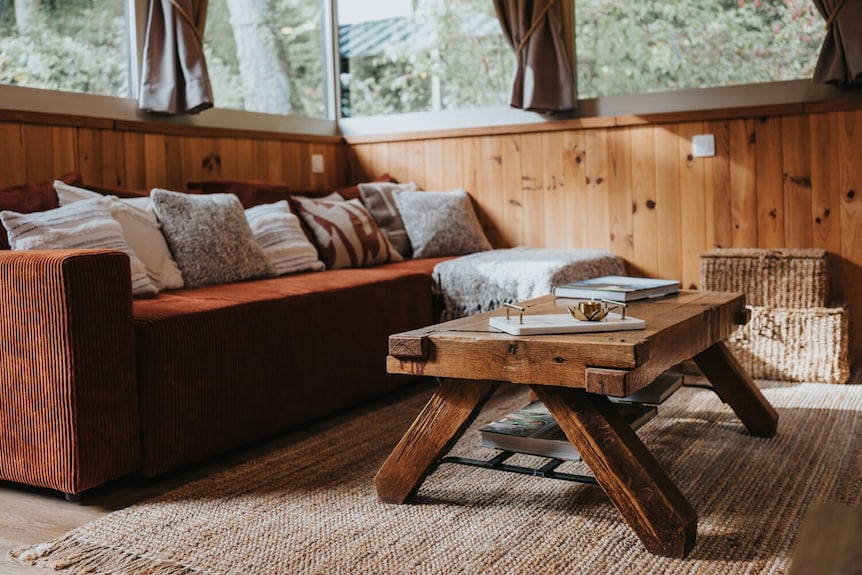 2-bedroom Chalet With Outdoor Spa, Pétanque Court & Children Cabin In Ardennes - Dinant