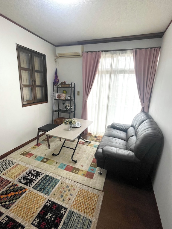 This Is A Home-style House That Can Accommodate Up To 4 People Comfortably. Conveniently Located 2 Minutes From Transportation. If You Are Planning To Visit Tokyo Or Yokohama, Please Use This Service. - Yokohama