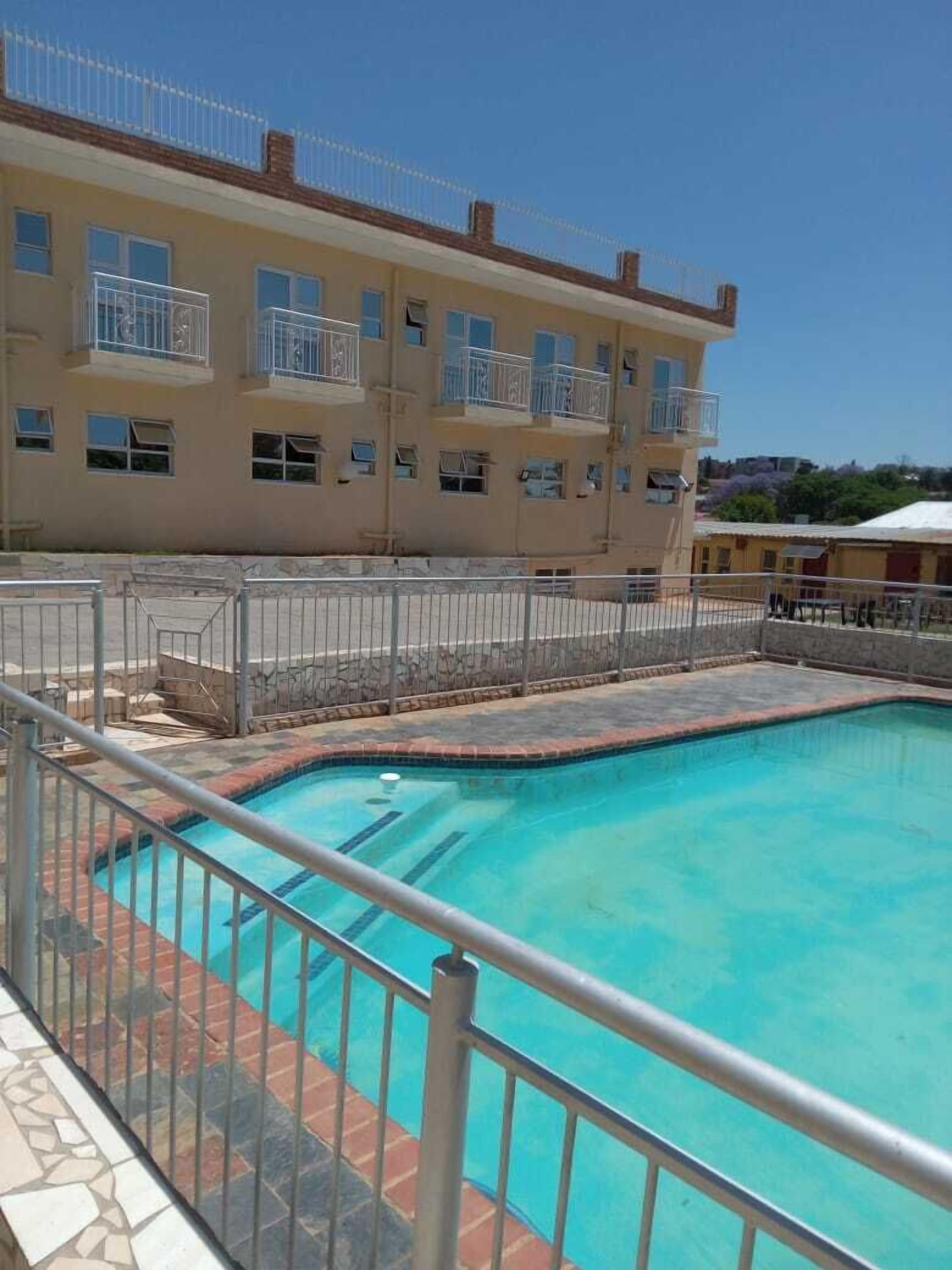 Maboneng Studio Loft , Johannesburg - Gauteng: Reviews & Hotel Deals ...