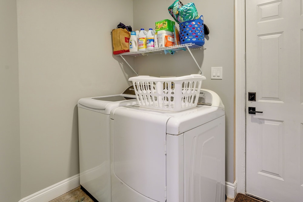 Family-friendly Pcb Vacation Rental, Walk To Beach - Panama City