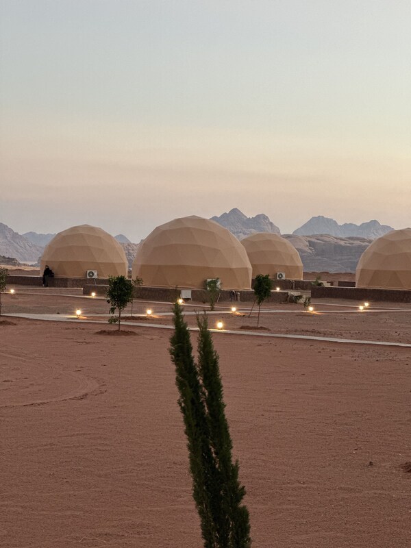 Luxury Purple Bubble Tents - Égypte