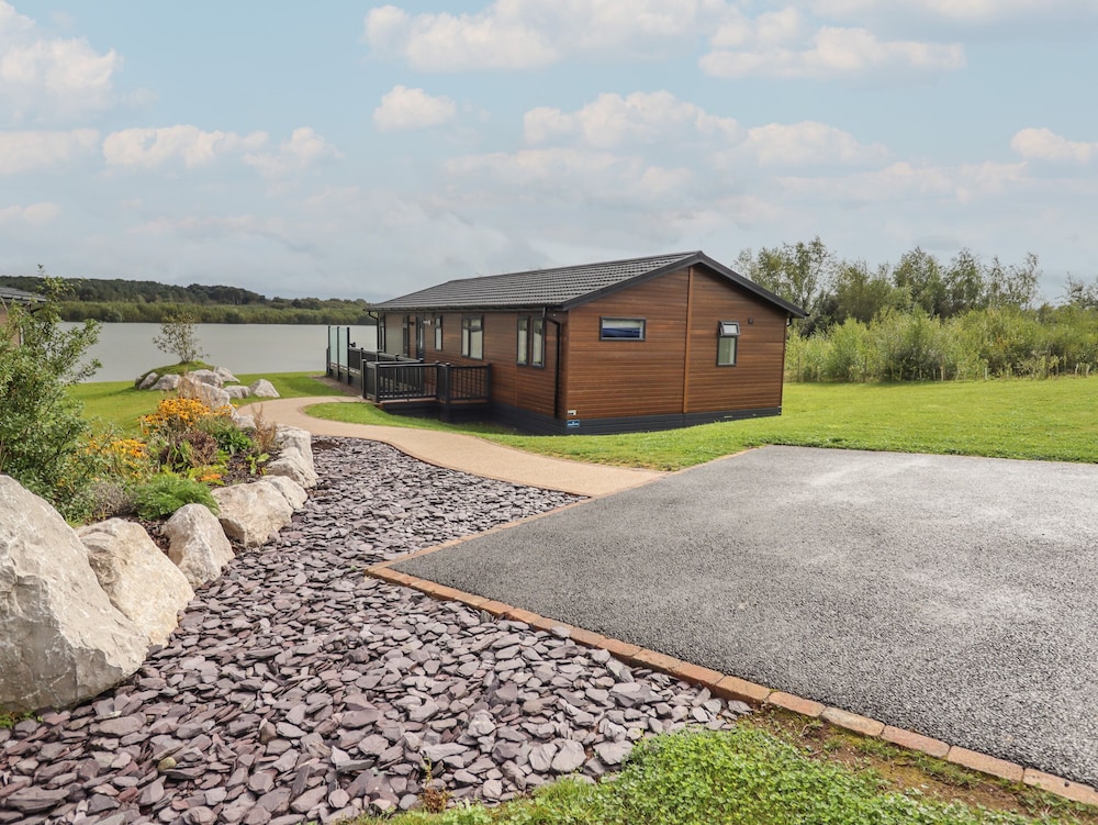 40 Delamere Point - North Wales