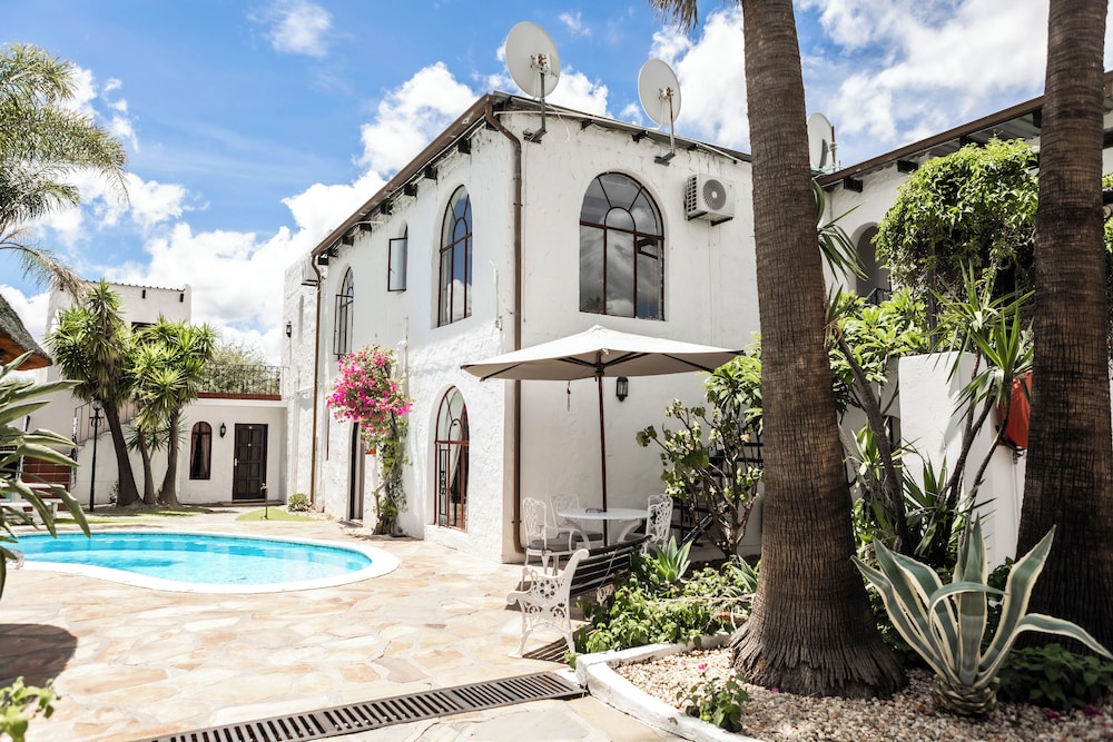 Casa Blanca Boutique Hotel Pension - Windhoek
