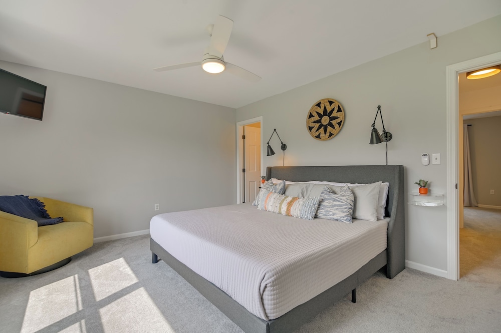Family-friendly North Conway Home W/ Heated Pool! - North Conway, NH