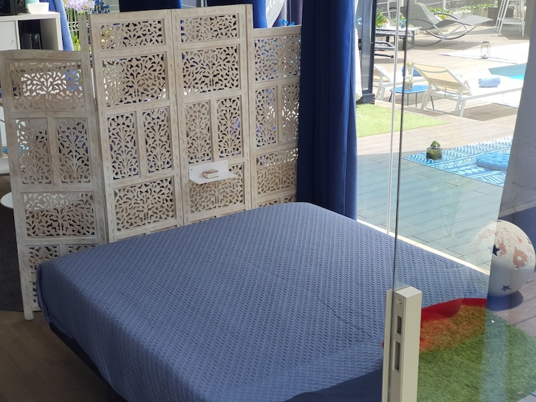 Spa Ibiza Dosrius. Exclusivo Viajeros Alojamiento Con Jacuzzi Y Piscina Exterior - Mataró