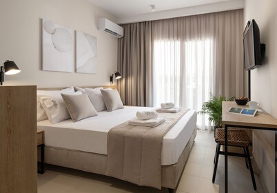 Calives Premium Stay