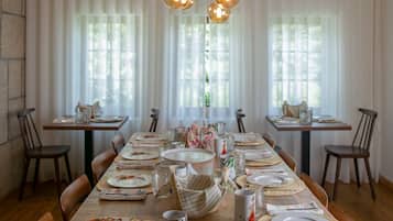 Café da manhã continental grátis todos os dias