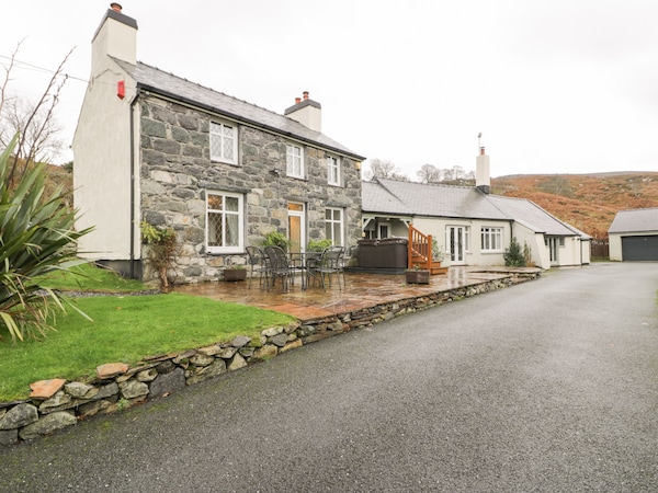 Lakeside Cottage - Anglesey