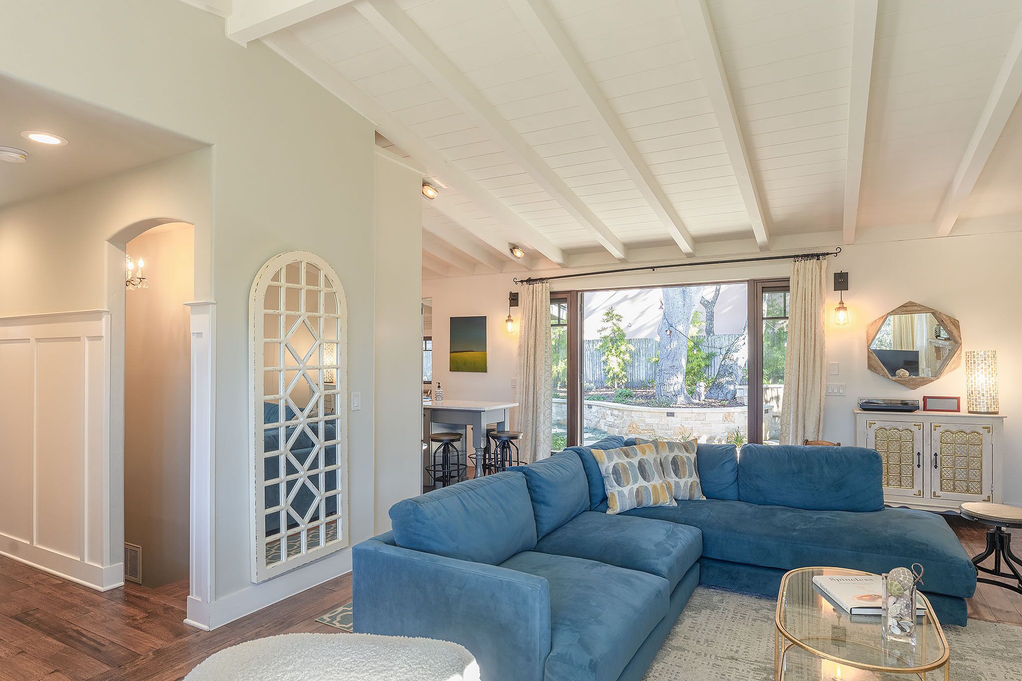 3915 Beach Paws - Walk To Town And Beach, Hot Tub - Carmel-by-the-Sea, CA