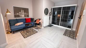 Apartamento (Cicha 12/8A) | Área de estar | TV de tela plana