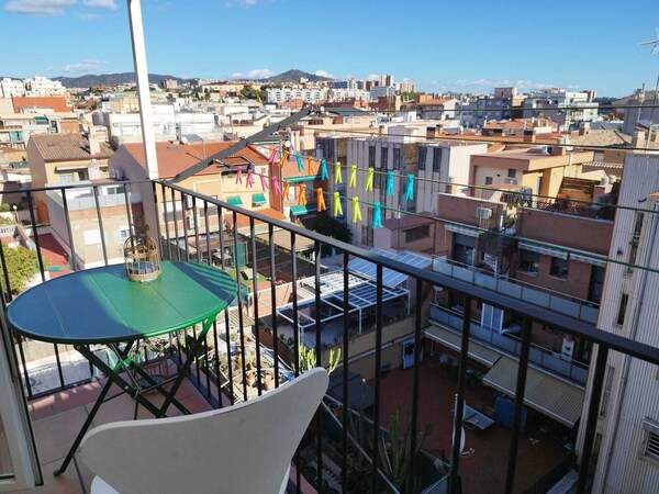 Feel Welcome Barcelona Splau - Stage Front Stadium