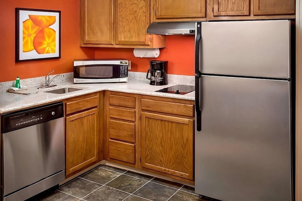3 Spacious 2br Suites Near Dorney Park & Wildwater Kingdom - Free Breakfast - Bethlehem, PA