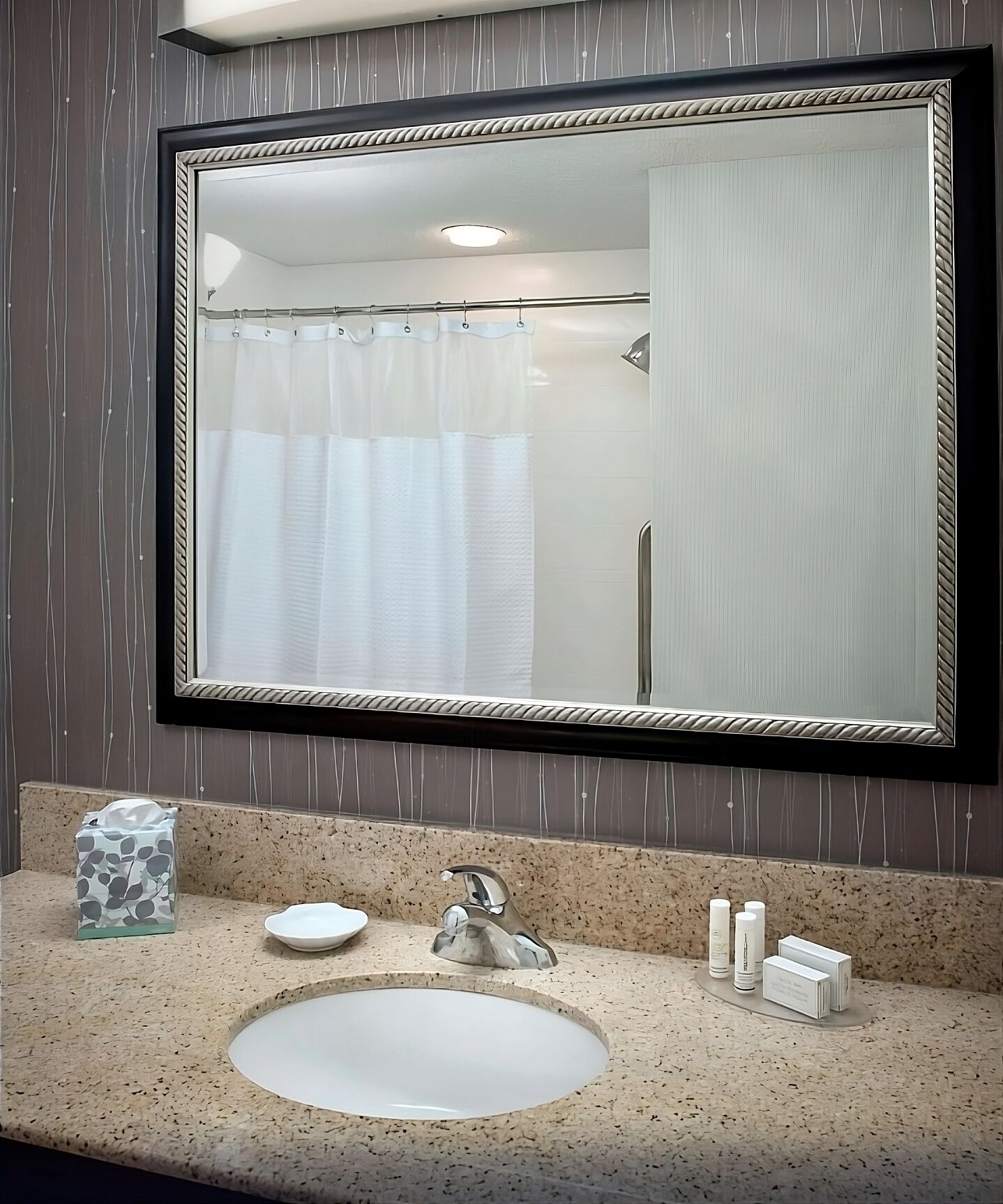 Unwind In Comfort, Close To Top Attractions In Tinton Falls! Parking - Long Branch, NJ